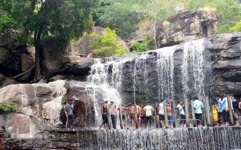Explore Thirumoorthy Hills: Dam, Temple & Falls in One Day - An Authentic Day in Thirumoorthy Hills