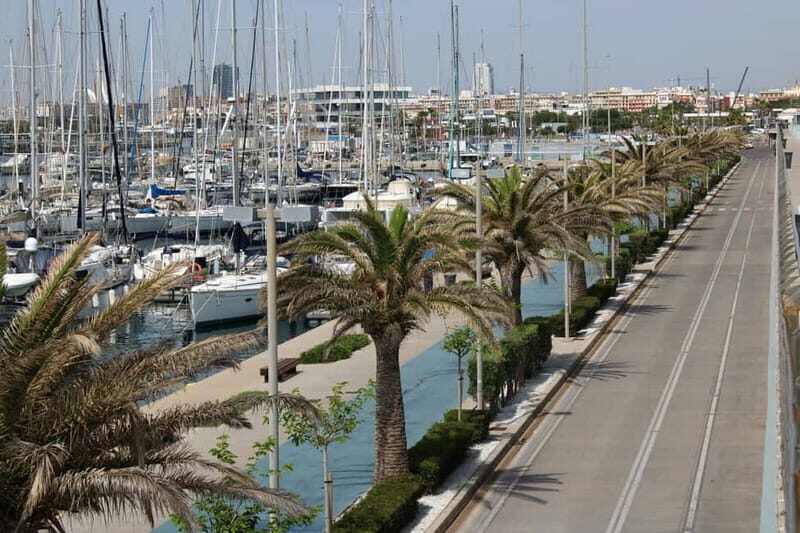 Explore Valencias Coast: Boat trip to Valencian Venice - An Honest Look at the Experience