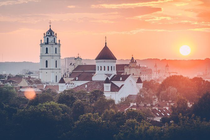 Explore Vilnius: Old Town and Uzupis Guided Walking Tour - The Sum Up