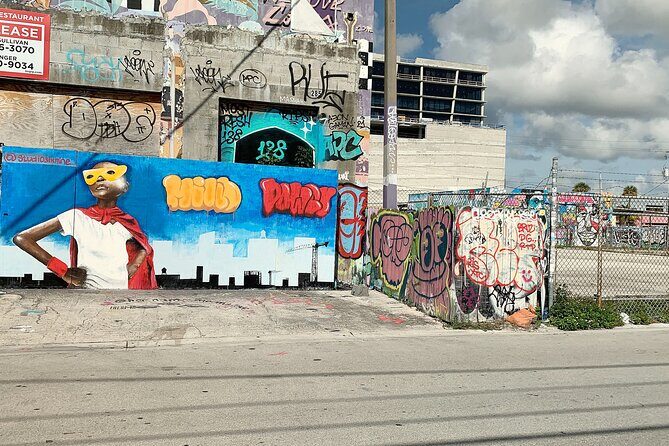 Explore Wynwood with local artist - Insights from Reviews