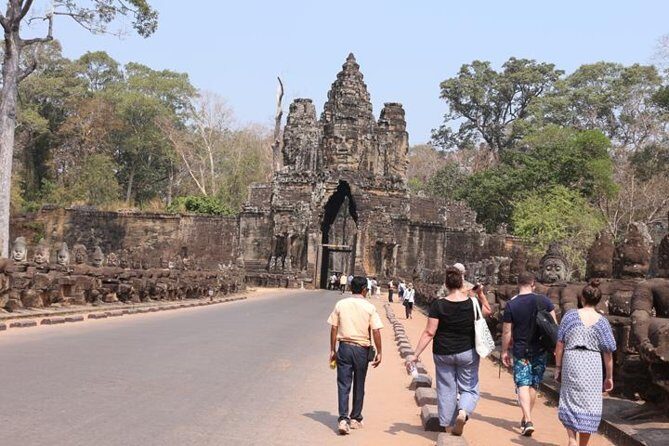 Exploring Angkor Wat highlight with Sunrise Tour-Small Group - The Sum Up