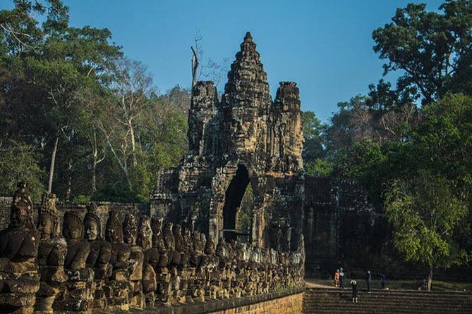 Exploring Angkor Wat highlight with Sunrise Tour-Small Group - FAQ