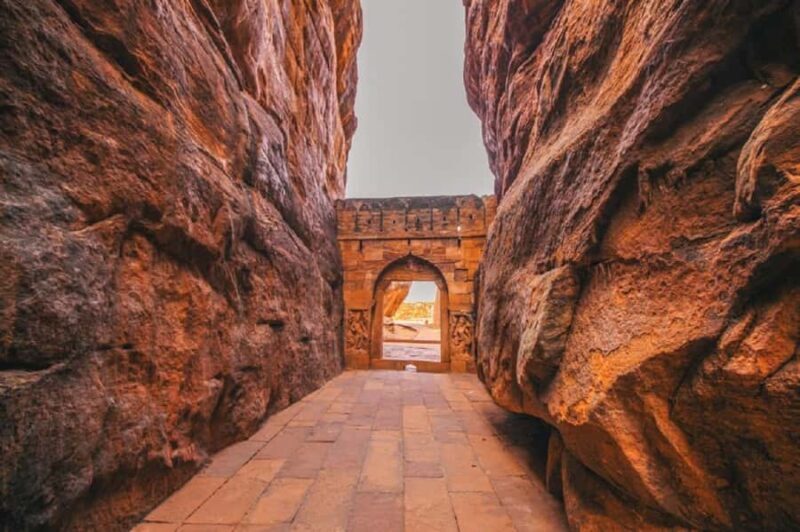 Exploring Badami Wonders: Guided Day Trip with Hotel Pickup - The Bhutanatha Group of Temples