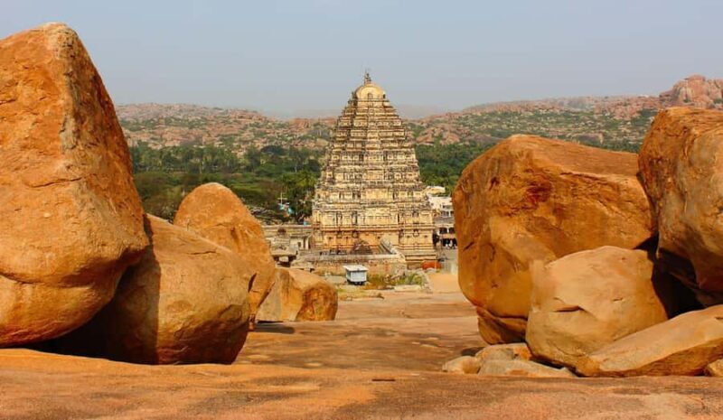 Exploring Badami Wonders: Guided Day Trip with Hotel Pickup - The Tranquil Agastya Lake and Malegitti Shivalaya Temple