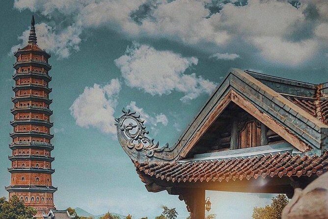 Exploring Bai Dinh Pagoda -Trang An -Mua Cave with Buffet Lunch 1 Day From Hanoi - Who Will Love This Tour?