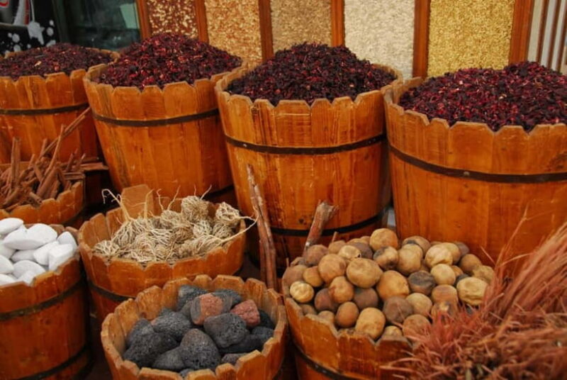 Exploring Chennai Bustling Markets: Guided Tour by Foot - The Experience Provider