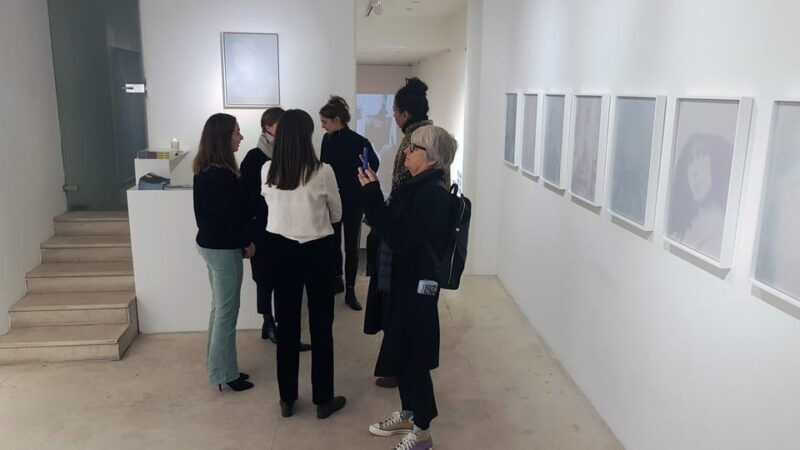 Exploring contemporary art galleries - FAQs