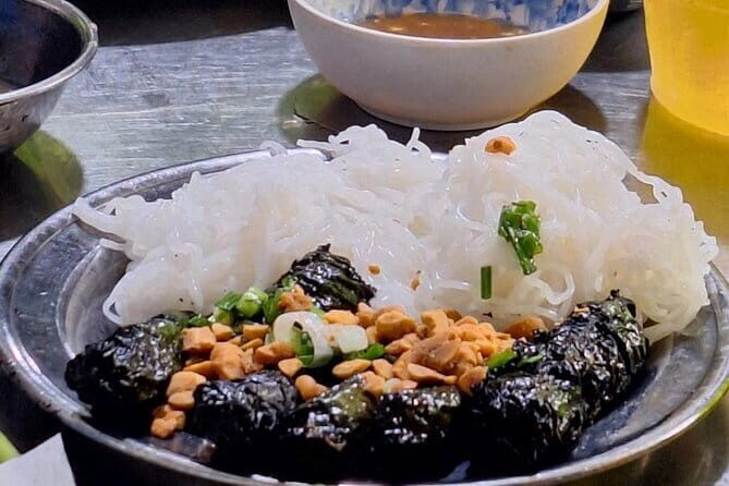 Exploring Ho Chi Minh City Food Tour by Scooter with Eleven - Itinerary Breakdown: What You’ll Experience