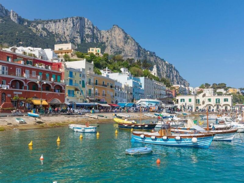 Exploring Italy: From Napoli to Capri - A Closer Look at the Tour Experience