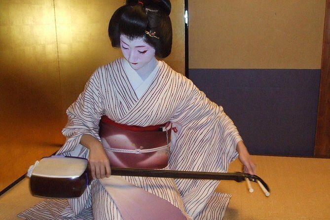 Exploring Kyoto - (Rakutou) East - The Experience from Travelers’ Perspectives