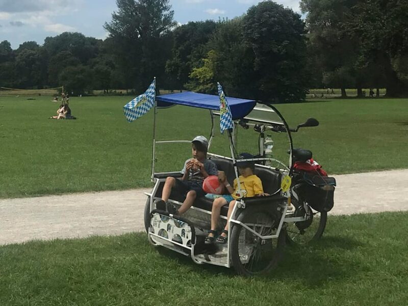 Exploring Munich by Pedicab: Premium Two Hour Tour - Starting Point: Marienplatz and the New Town Hall