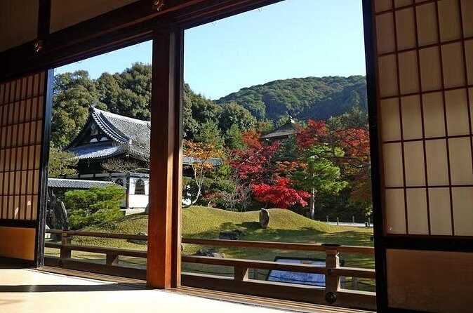 Exploring Six Scenic Spots with Sushi - Sushi Tasting: A Cultural Treat