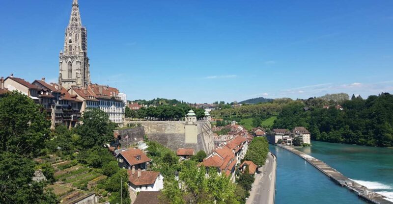 Exploring UNESCO Gem: Private 3-Hour Walking Tour of Bern - Explore Mattequartier and Münsterplattform