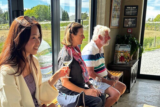 'Express' Wine Tour & Mori Culture Wnaka - Key Points