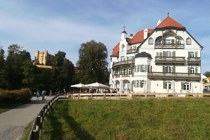 EXPRESS:Neuschwanstein Castle tour from Munich by train and Car - An In-Depth Look at the Tour Experience