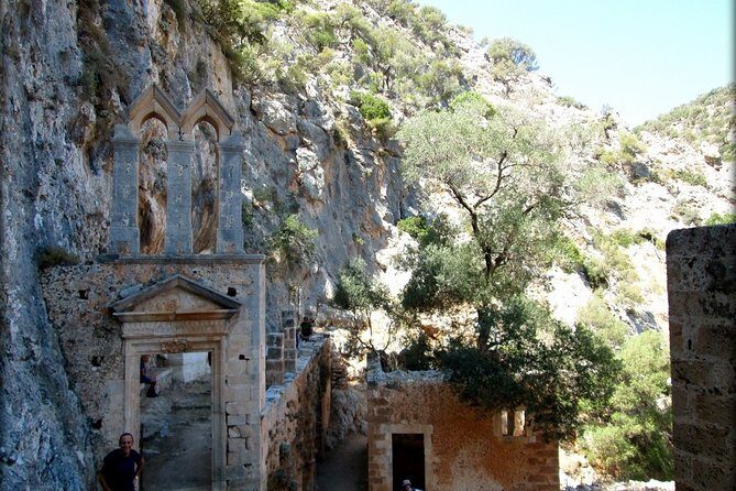 Extraordinary Gems of West Crete - Who Will Love This Tour?