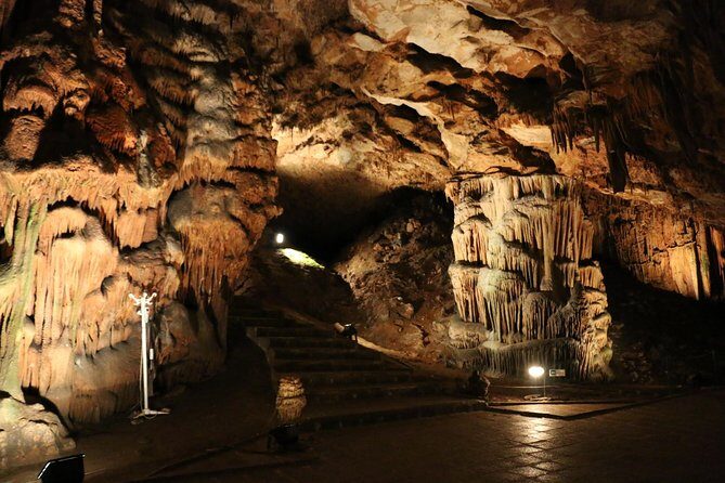 Eyes of god, Saeva Dupka Caves and the Blue Ostrich Farm - Private Day Trip - Who Will Love This Tour?