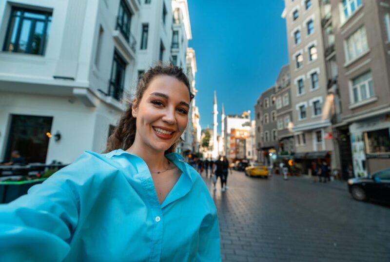 Eyüp Sultan Mosque and Eyüp District Istanbul Walking Tour - Key Points
