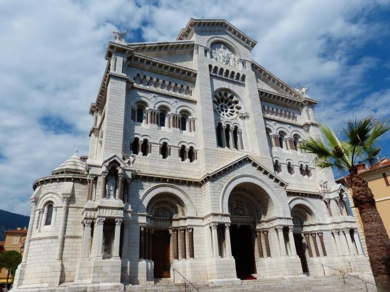 Eze and Monaco: Full Day Shared Tour 7h - FAQs