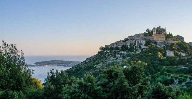 Èze: Private Village Guided Walking Tour - Key Points