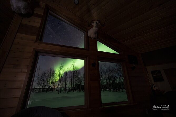 Face The Outdoors Northern Lights Tour Solo Traveler - Key Points