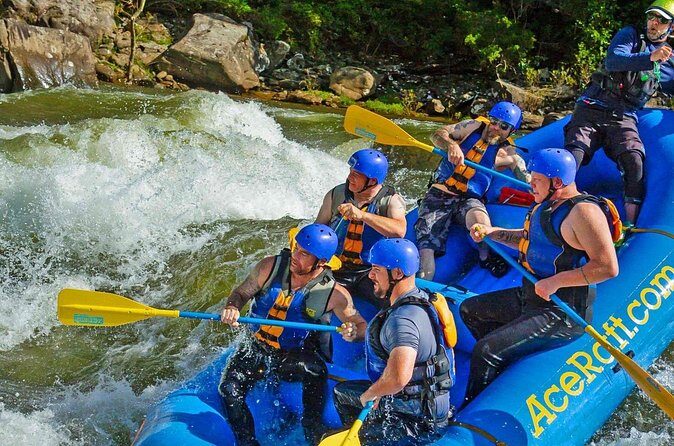 Fall Upper Gauley Full Day Whitewater Rafting - The Sum Up: Who Should Consider This Tour?