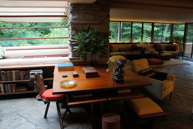Fallingwater and Kentuck Knob - Two Visions of Frank Lloyd Wright - FAQ