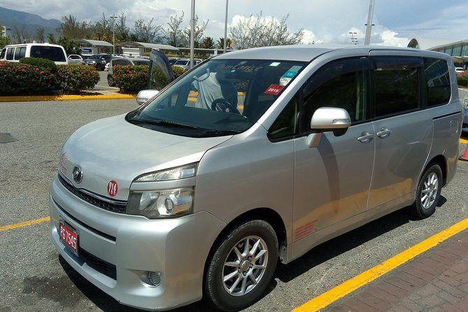 Falmouth Hotels Private Roundtrip Airport Transfer from Kingston Airport (KIN) - A Closer Look at the Experience