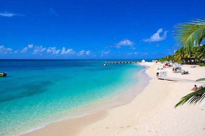 Falmouth Shore Excursion: Doctor's Cave Beach Private Tour - Who Should Book This Tour?