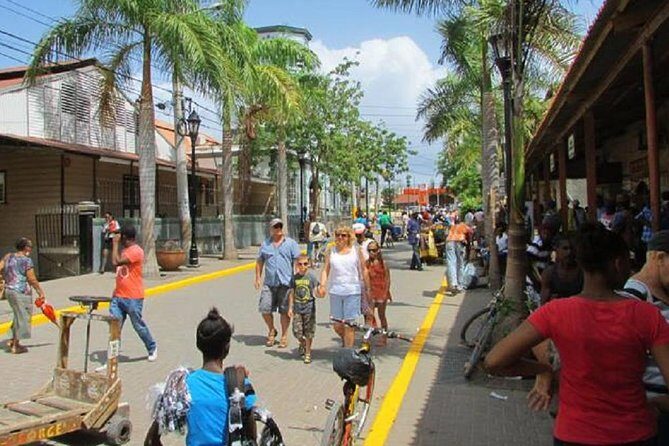 Falmouth Shore Excursion: Historic Sightseeing Tour and Doctor's Cave Beach - Key Points