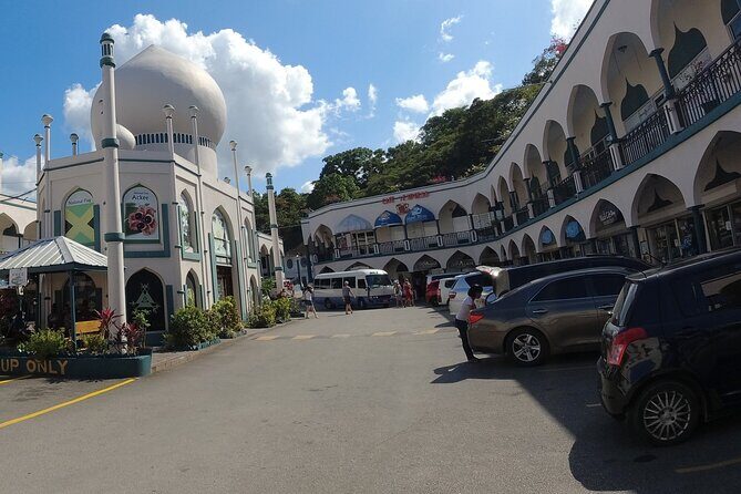 Falmouth to Ocho Rios Guided Tour (Dunn's River Falls & Shopping) - The Journey to Ocho Rios: Setting the Scene