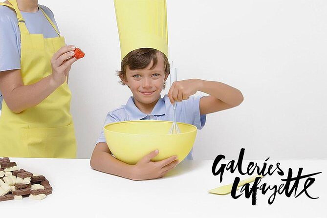 Family experience-Macaron Bakery Class at Galeries Lafayette - A Deep Dive into the Experience