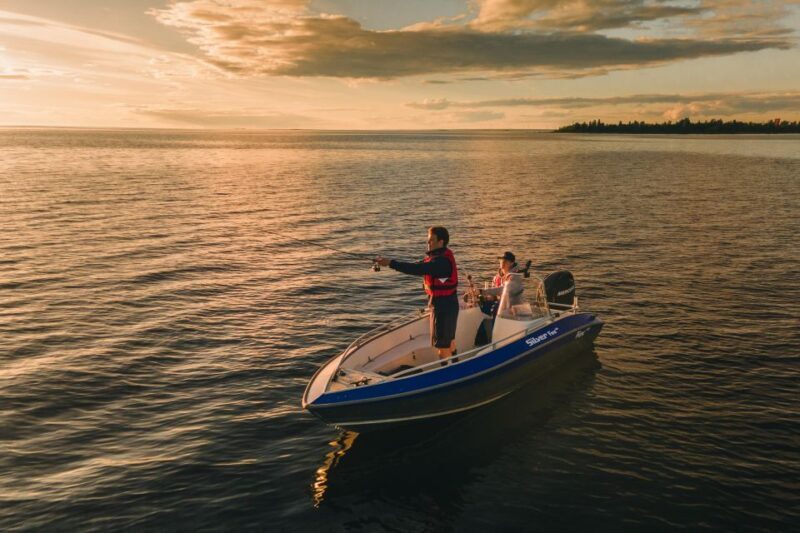 Family-friendly Boat Fishing Trip in Ii - Who Will Love This Experience?