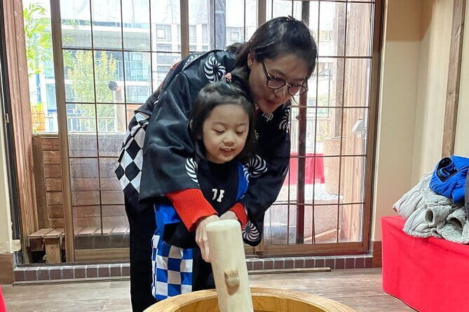 Family FriendlyTraditional Mochi Pounding Experience - An Authentic Cultural Experience in Osaka