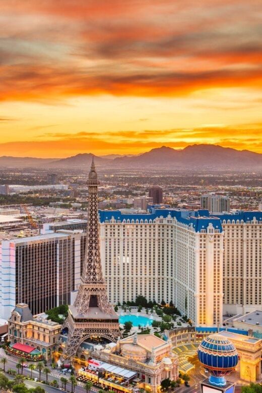 Family Fun in Old Vegas: A Fremont Street Adventure - Key Points