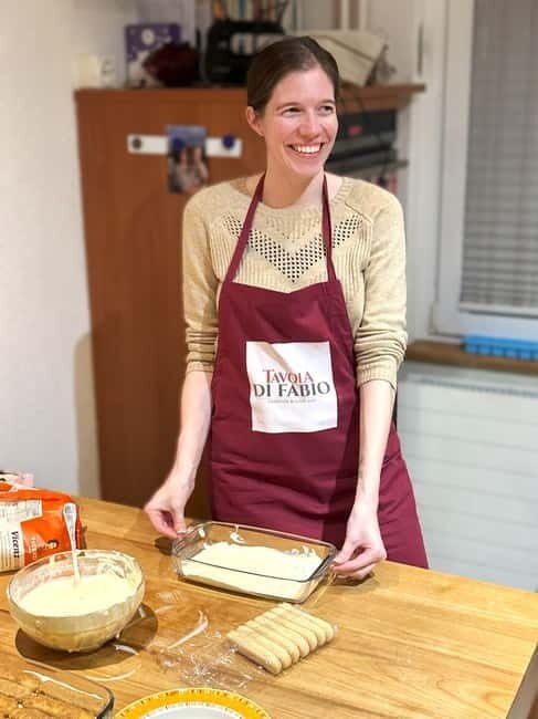 Family-Style Italian Pizza Cooking Class & Dining Experience - Key Points