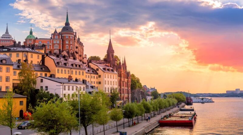 Family Walking Tour of Stockholm's Old Town, Junibacken - Visiting Junibacken: Fairy Tales Come Alive