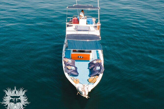 Famous Pato Bobo Adventure Boat - The Practical Details