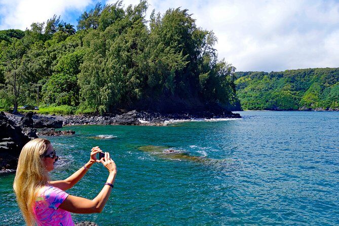 Famous Road to Hana Waterfalls and Lunch by Mercedes Van - A Full-Day Scenic Adventure with Expert Guidance