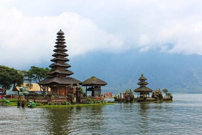 Famous Temples Tour with Tanah Lot Sunset - A Day in Bali’s Sacred and Scenic Sights