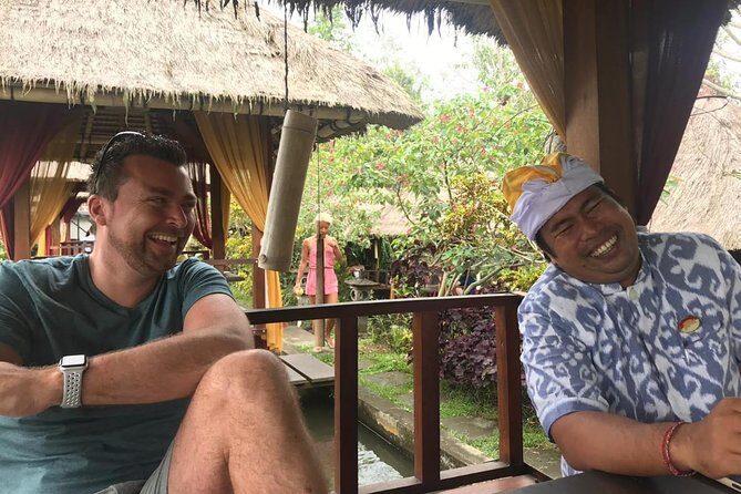 Farmer market, waterfalls, holy spring - All Inclusive - Key Points