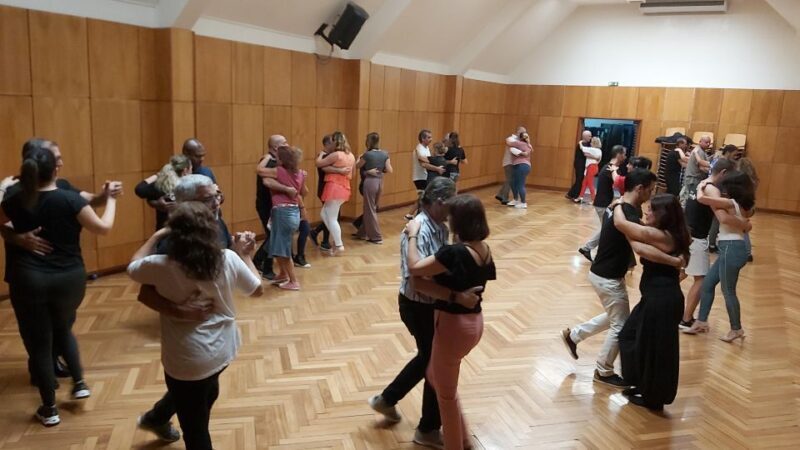 Faro: Dance Private or Group Lessons (Salsa,Bachata,Kizomba) - Discovering the Heartbeat of Faro through Dance