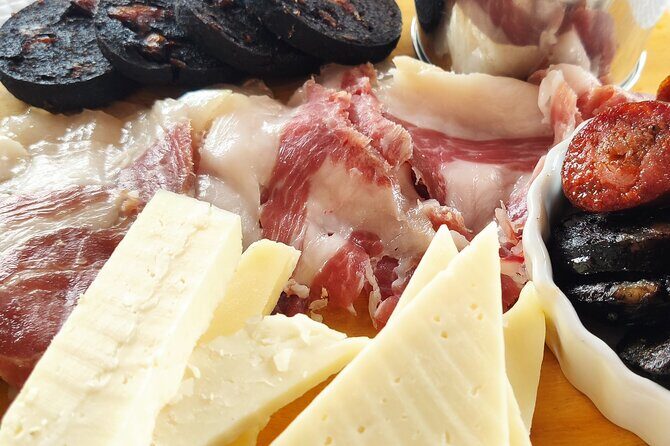 Faro Food Tour & Drinks and City highlights 10 Tastings - FAQs