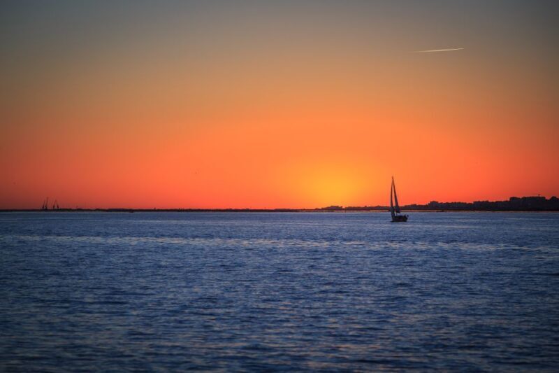 Faro: Ria Formosa Guided Sunset Tour by Catamaran - Practical Considerations