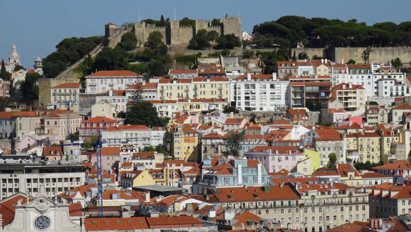 Faro to Lisbon with 2-Hour Sightseeing Stop in Évora - Key Points