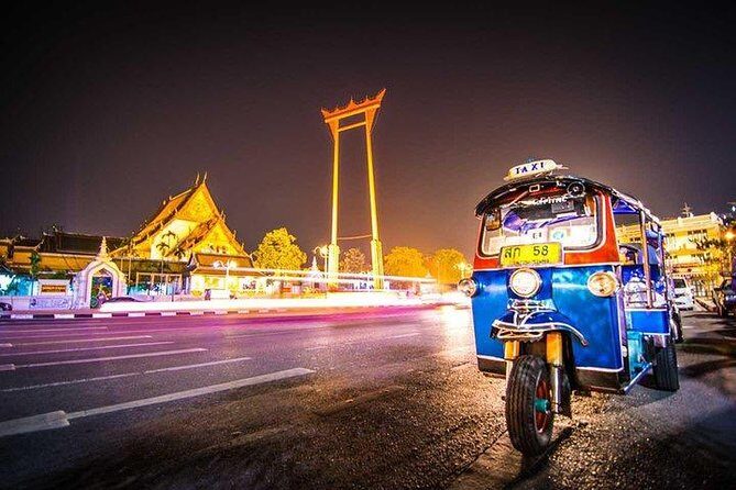Fascinating sunset Tuk Tuk Experience with Private Guide and Famous Place to see - Key Points