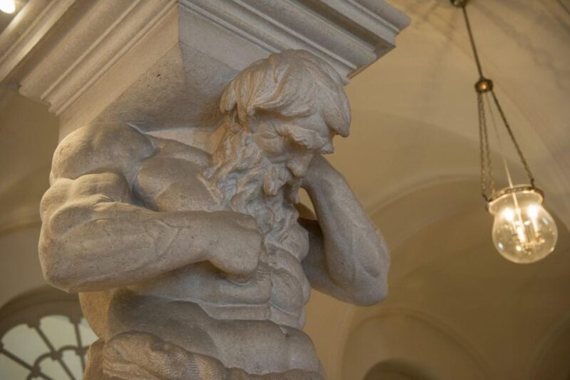 Fast-Track Amalienborg Palace Museum Copenhagen Private Tour - Key Points