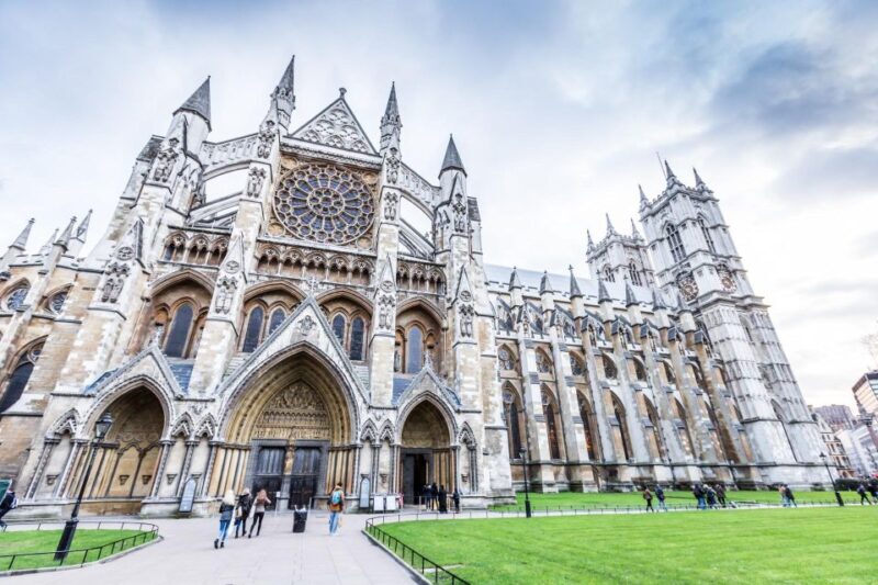 Fast Track Churchill War Rooms Tour with Pickup in London - FAQ