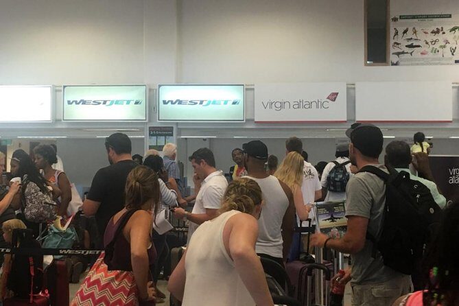 Fast Track (Expedited Arrival) & FREE Transfer To Hotel/Airbnb - What to Expect from the Fast Track Service