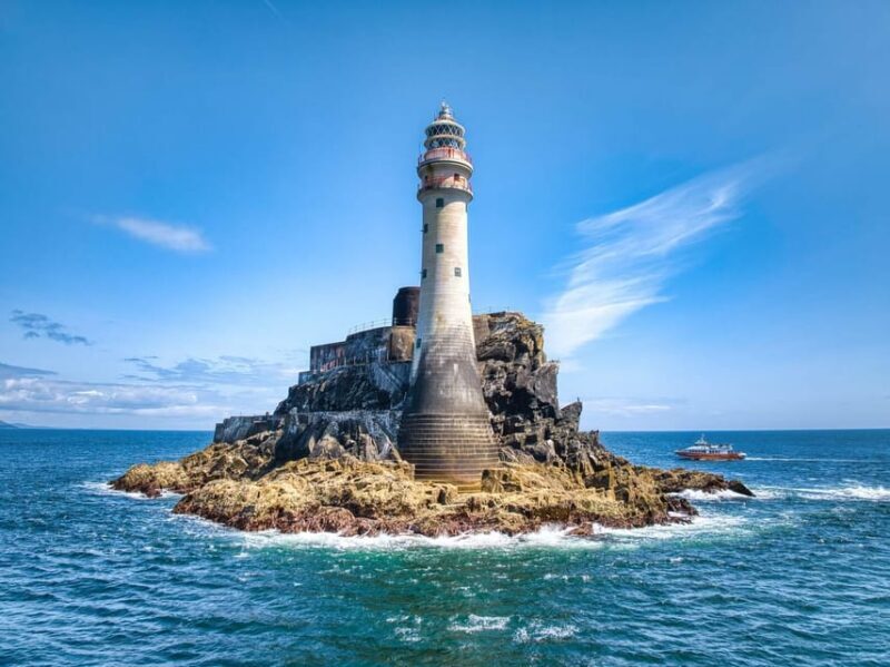 Fastnet Rock Lighthouse direct boat tour-Baltimore.Guided. - Detailed Review of the Fastnet Rock Lighthouse Boat Tour